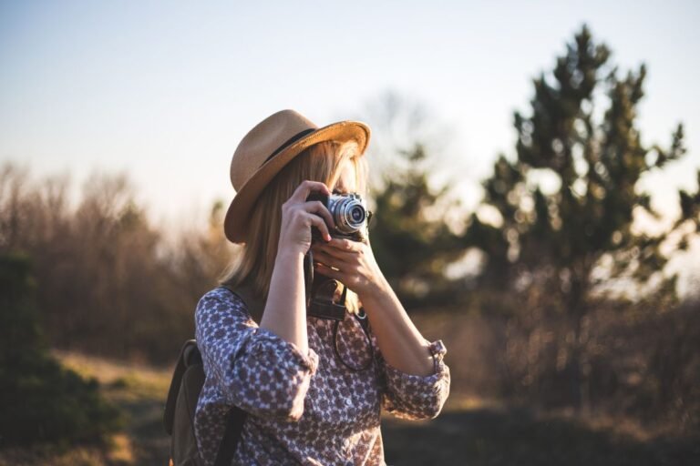 Traveling Jobs That Pay Well No Experience Required